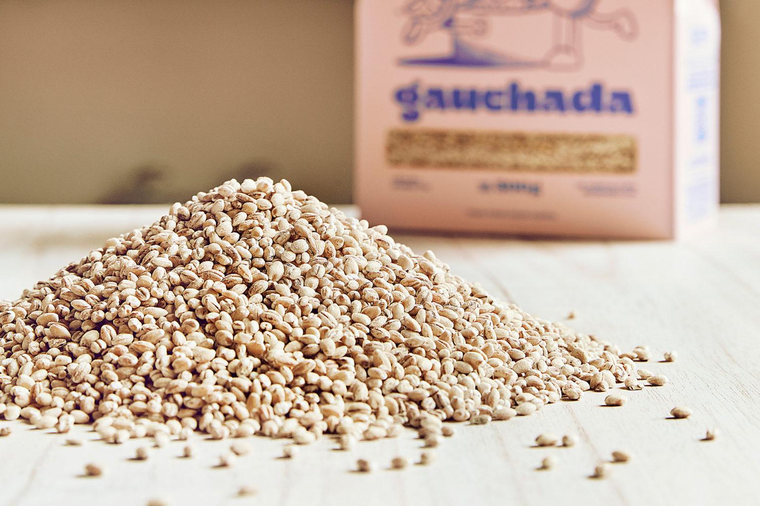 Así es Cebada Gauchada, el primer producto social de Cervecería y ...
