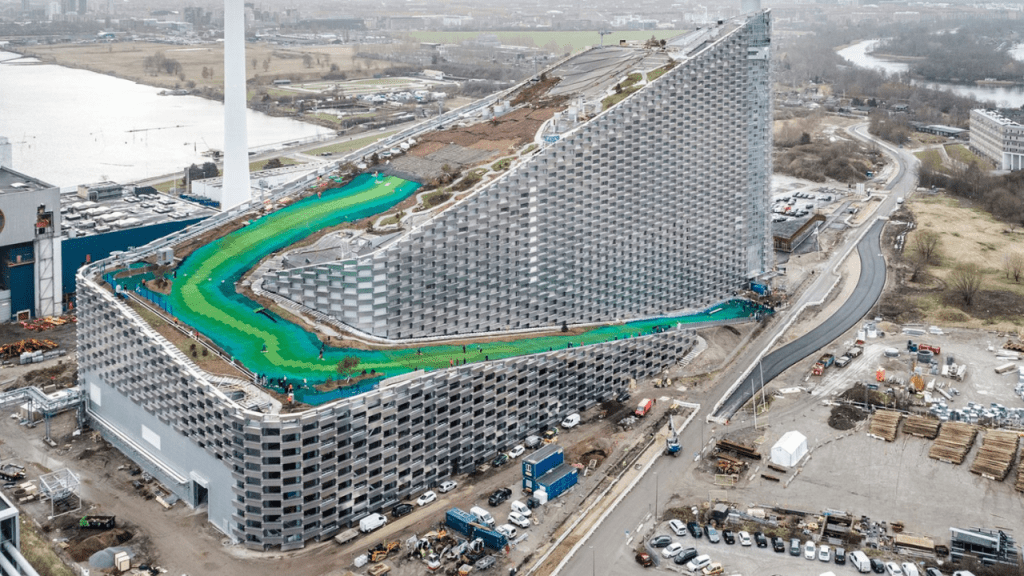 En fotos: así es Copenhill, la innovadora y sustentable pista de esquí