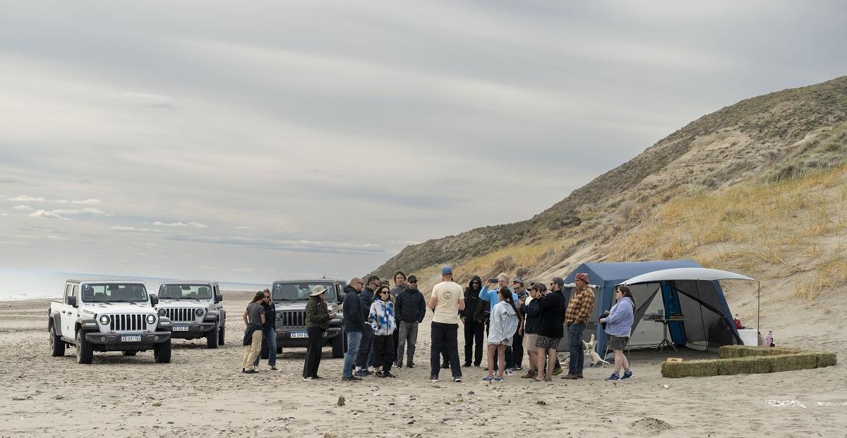 Menos plástico: Jeep Argentina impulsa la limpieza de playas en ...
