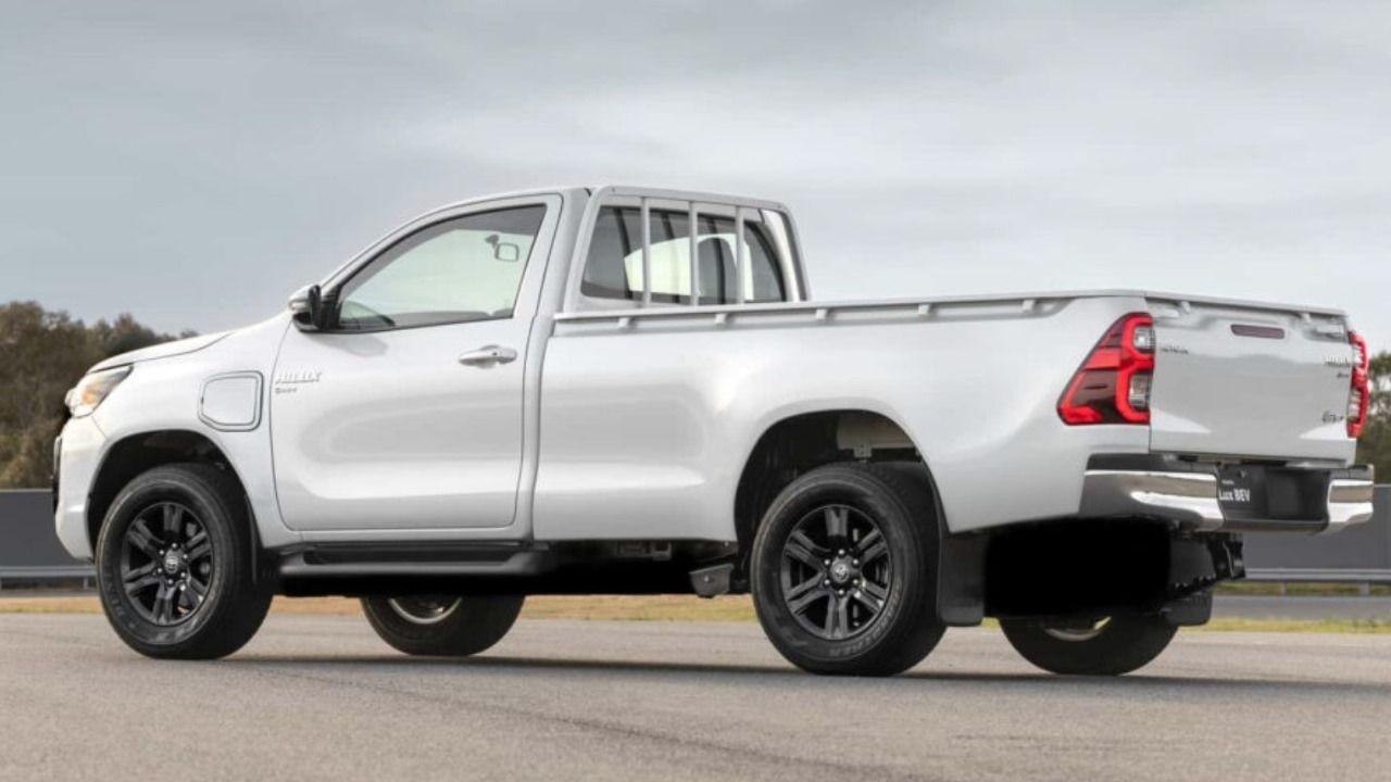 Toyota fabricará en Argentina uno de los 15 vehículos eléctricos ...