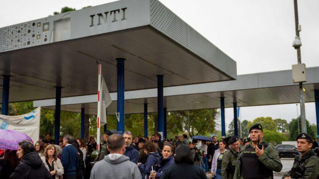 Consecuencias del peligroso ajuste en el INTI: más productos sin ...